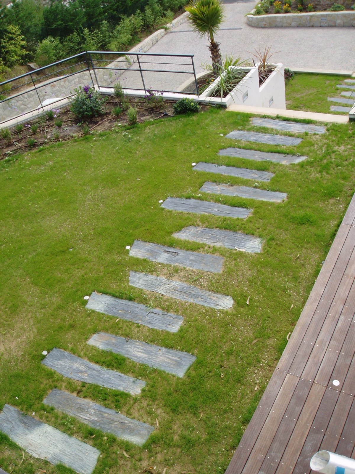 Galets , Gravier et Déco de jardin - www.woodstone-project.com